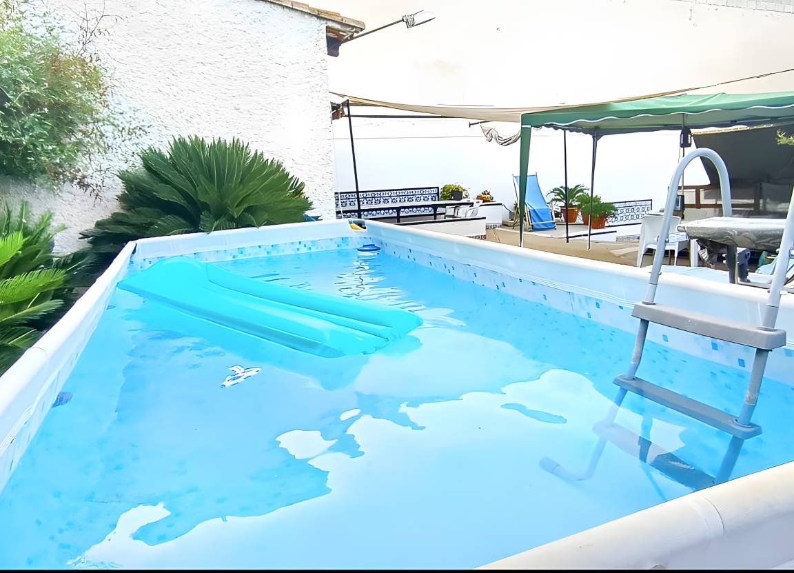 160 M² Chalet ∙ 4 Habitaciones ∙ 9 Huéspedes - Buñol