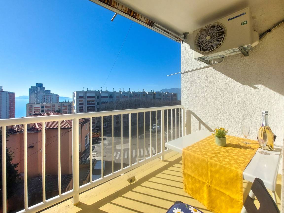 80 M² Appartement ∙ 3 Chambres ∙ 6 Personnes - Rijeka