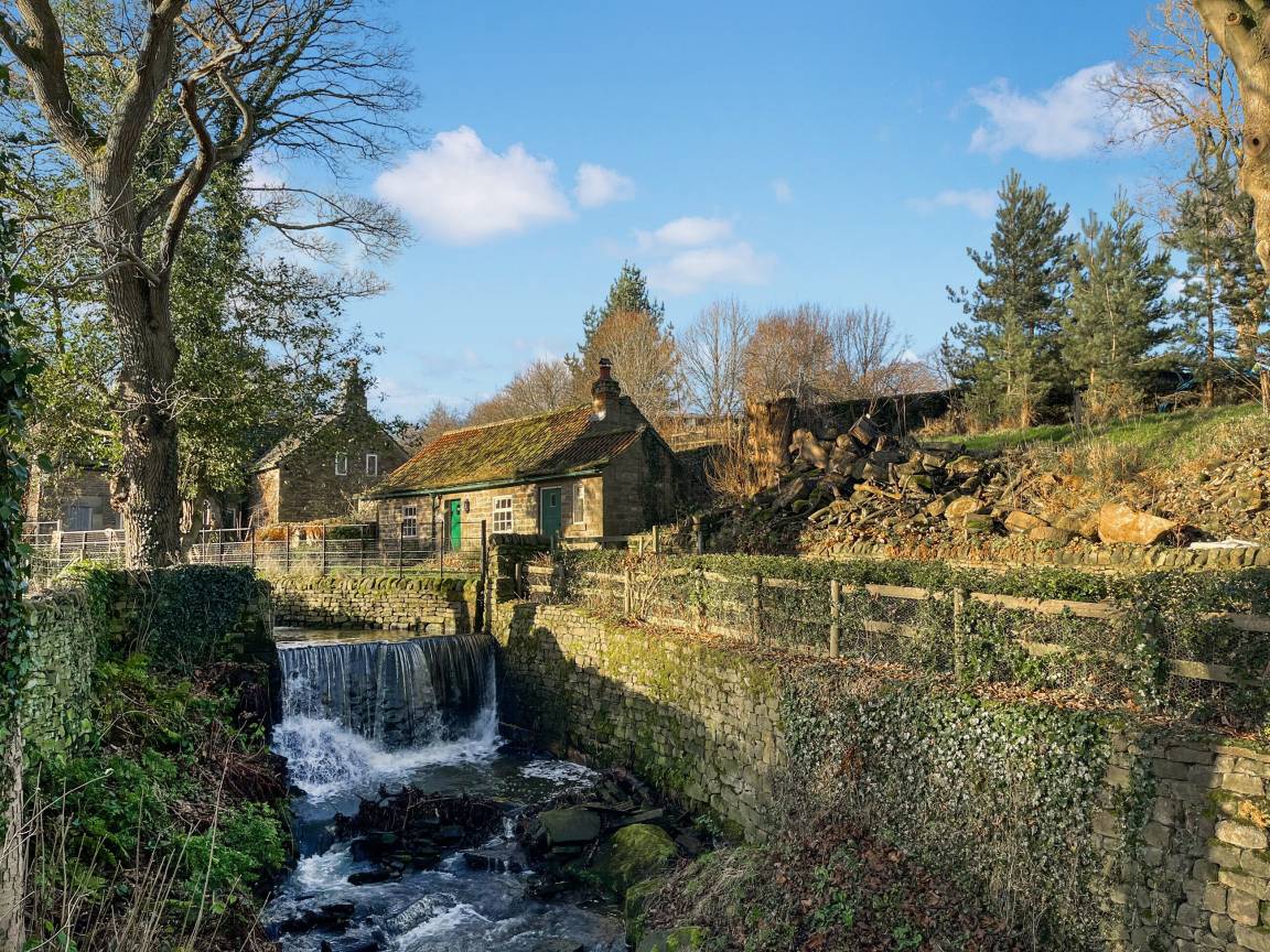 Cottage ∙ 2 Bedrooms ∙ 4 Guests - Chesterfield