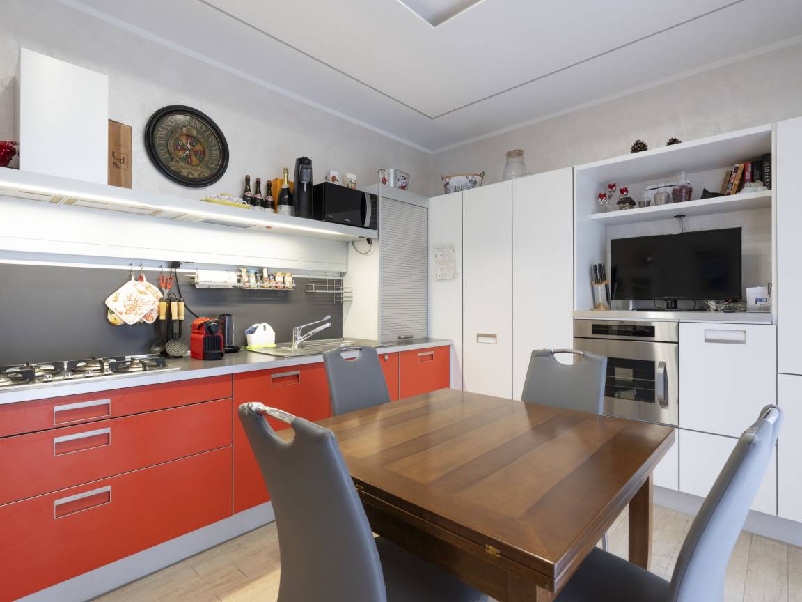80 M² Appartamento Vacanza ∙ 2 Camere Da Letto ∙ 5 Ospiti - Sanremo