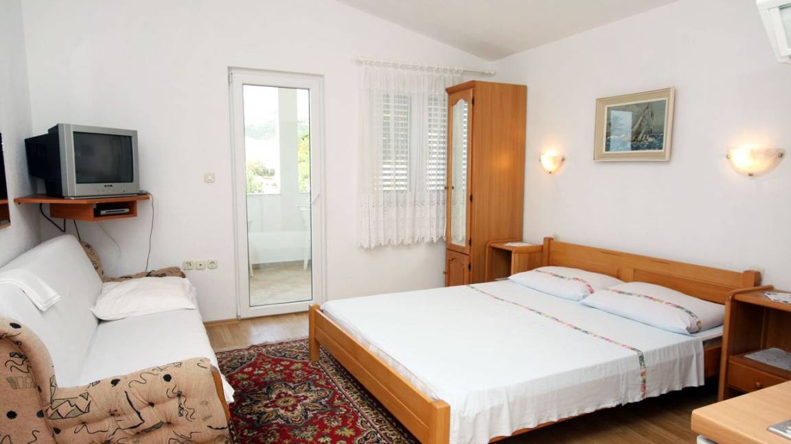 21 M² Hotel ∙ 1 Schlafzimmer ∙ 2 Gäste - Drvenik