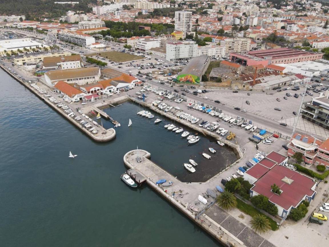 48 M² Casa ∙ 1 Habitación ∙ 2 Huéspedes - Setúbal