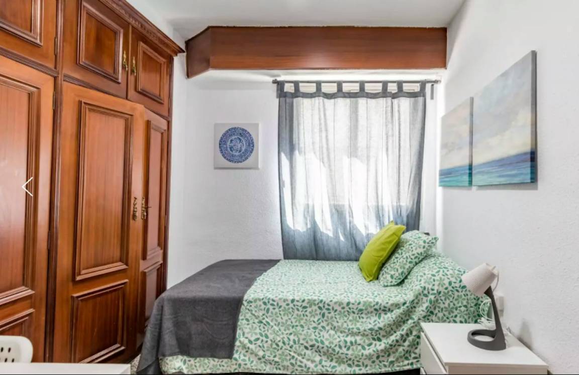 100 M² Private Room ∙ 1 Bedroom ∙ 1 Guest - Valencia