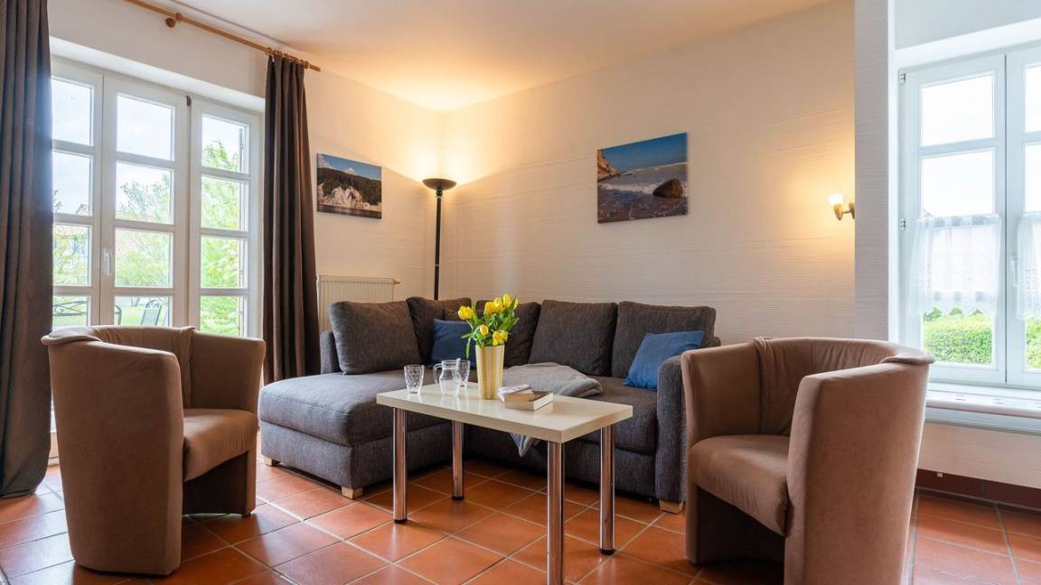 75 M² Apartment ∙ 2 Bedrooms ∙ 6 Guests - Hiddensee