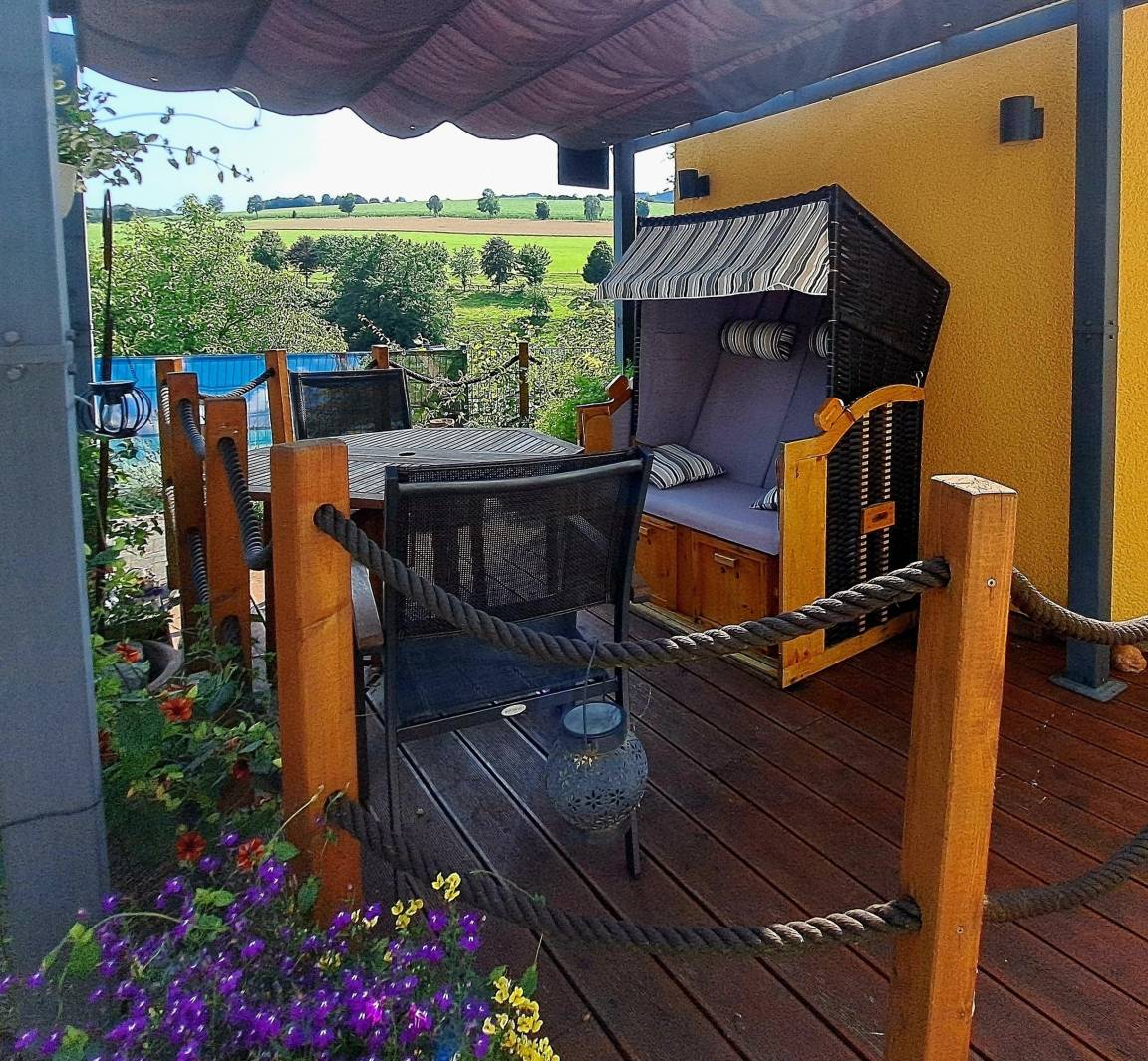 80 M² Ferienwohnung ∙ 1 Schlafzimmer ∙ 4 Gäste - Olsberg