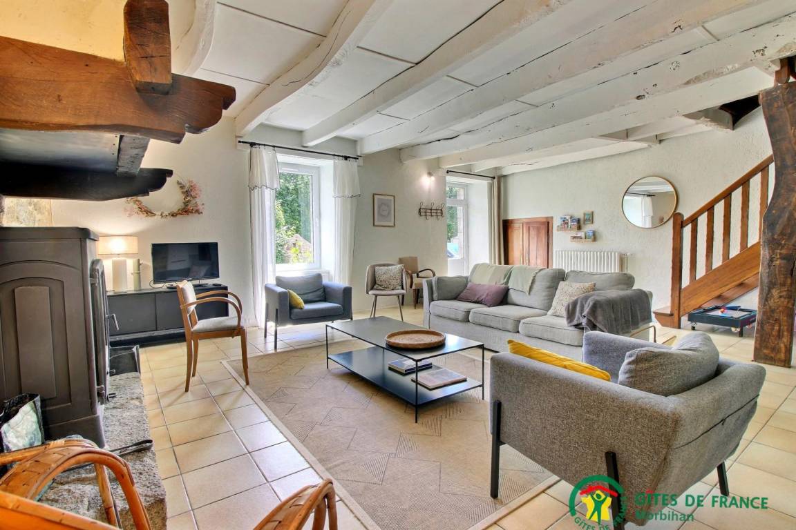 160 M² Gîte ∙ 5 Chambres ∙ 14 Personnes - Theix