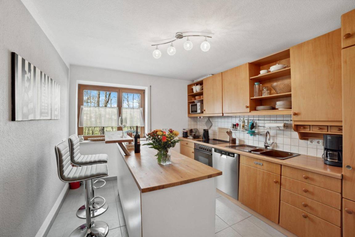80 M² Ferienwohnung ∙ 2 Schlafzimmer ∙ 4 Gäste - Neustadt an der Aisch