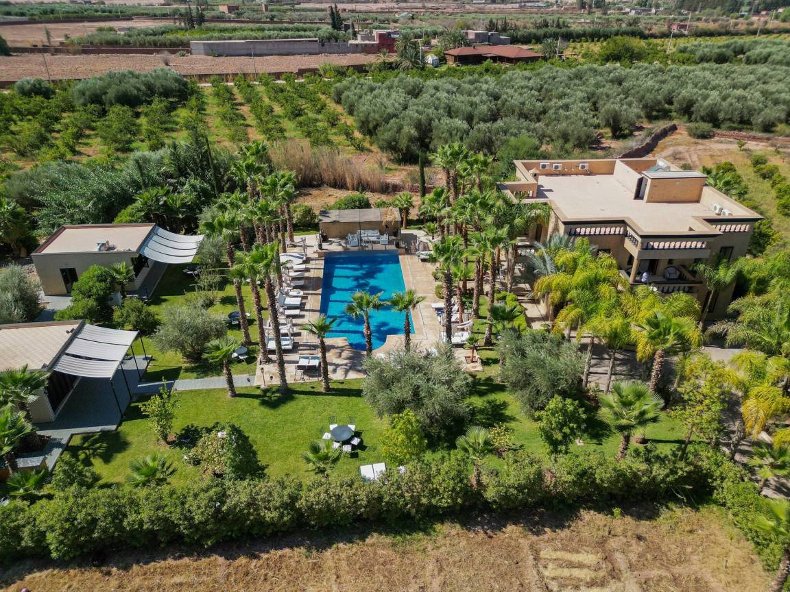 10000 M² Villa ∙ 20 Bedrooms ∙ 30 Guests - Morocco