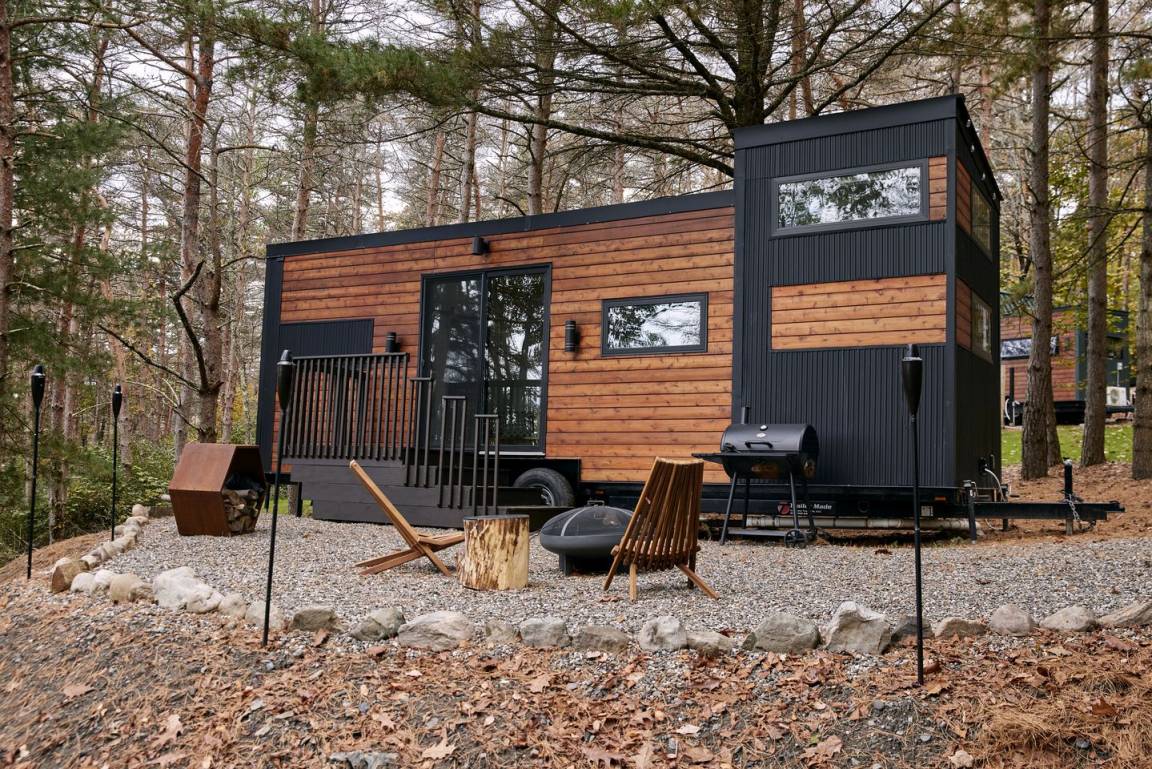 House ∙ 2 Bedrooms ∙ 4 Guests - Greenwich, NY