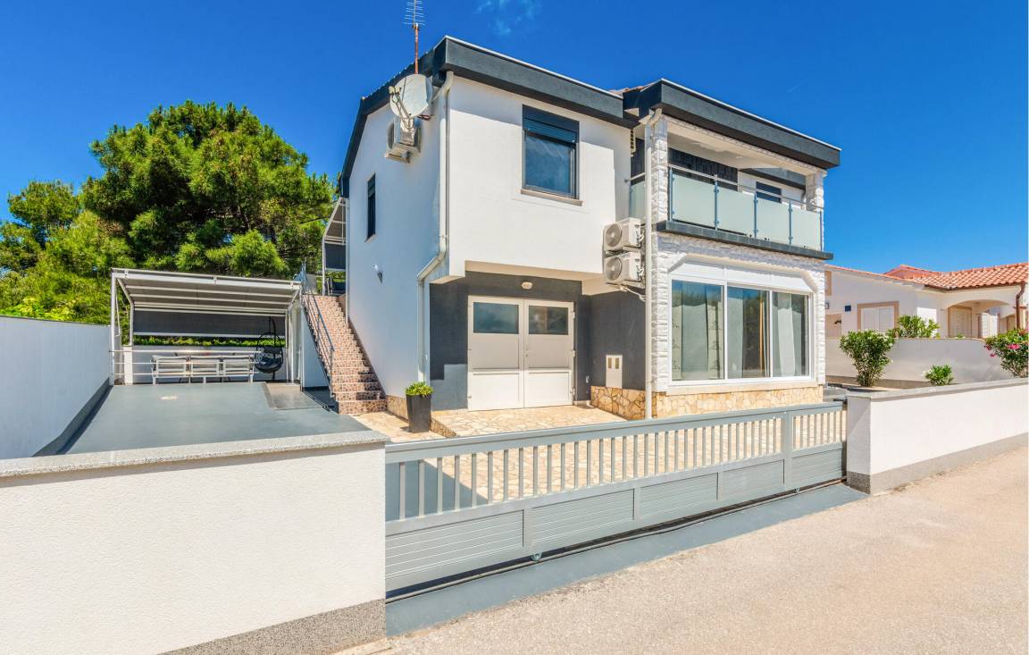 33 M² Apartment ∙ 1 Bedroom ∙ 4 Guests - Vir
