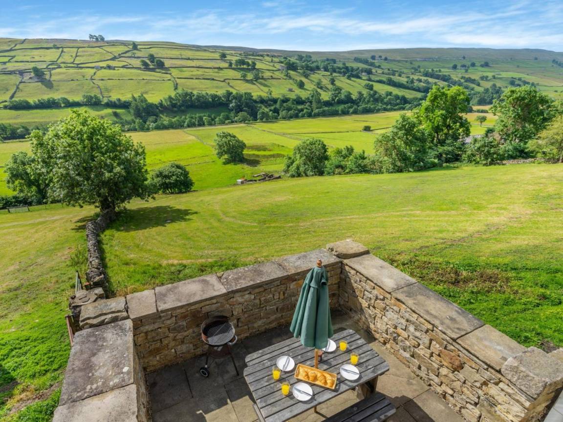 Cottage ∙ 2 Bedrooms ∙ 4 Guests - Askrigg