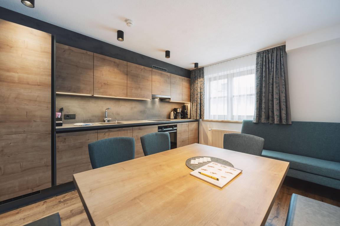 70 M² Apartment ∙ 2 Bedrooms ∙ 4 Guests - Galtür