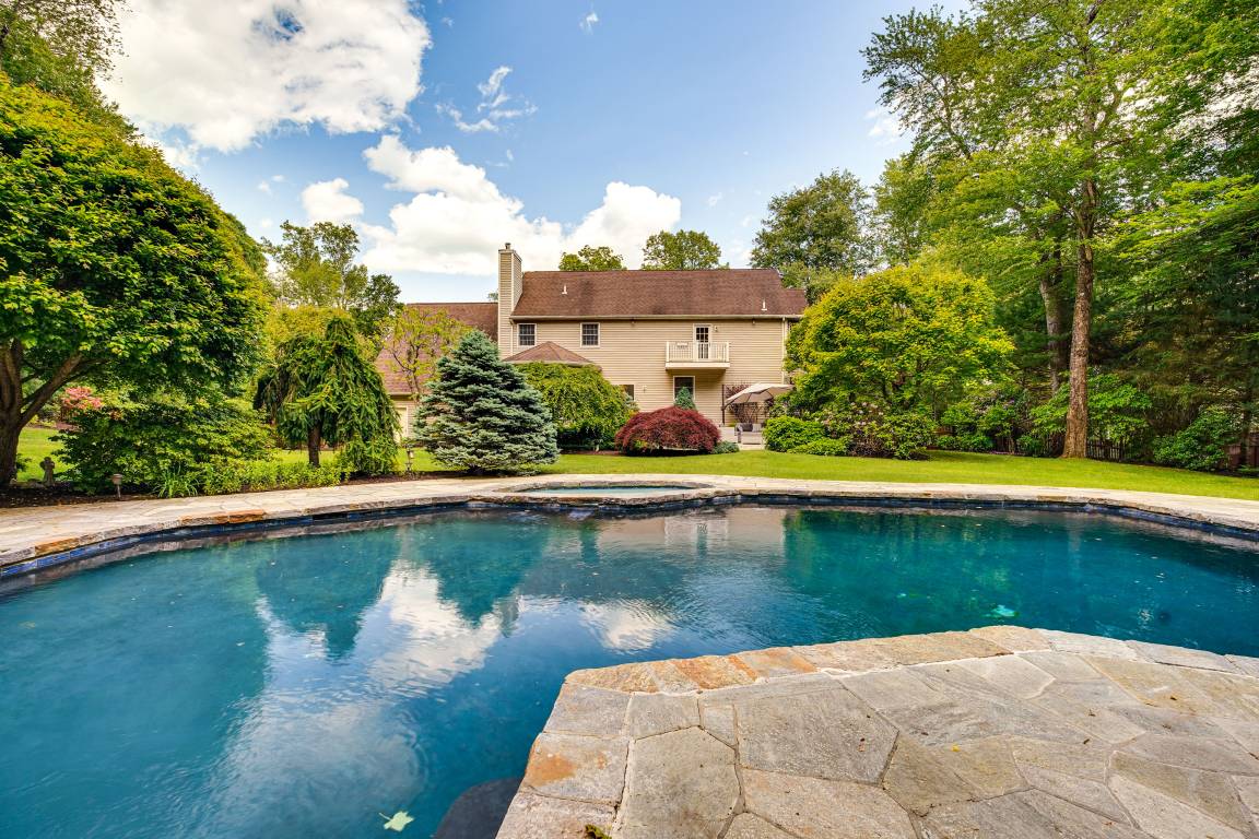 263 M² House ∙ 3 Bedrooms ∙ 10 Guests - Yorktown, NY
