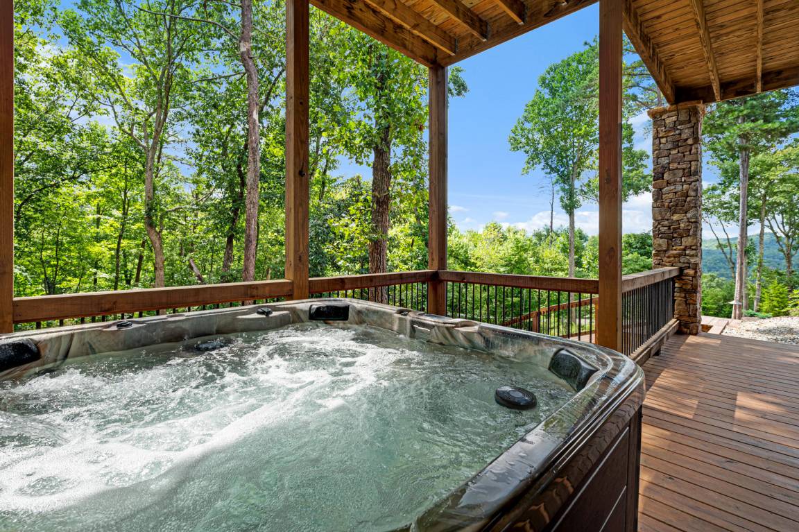 297 M² Cabin ∙ 4 Bedrooms ∙ 10 Guests - Blue Ridge, GA