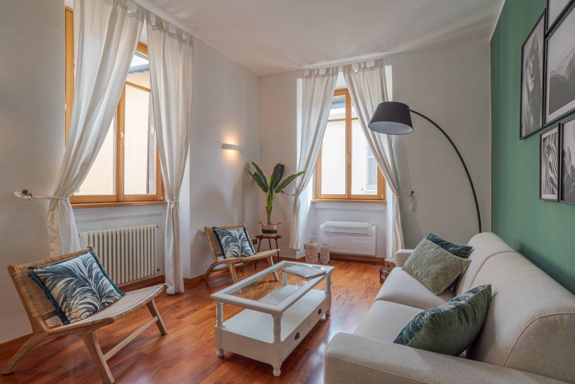 70 M² Apartment ∙ 1 Bedroom ∙ 4 Guests - Como