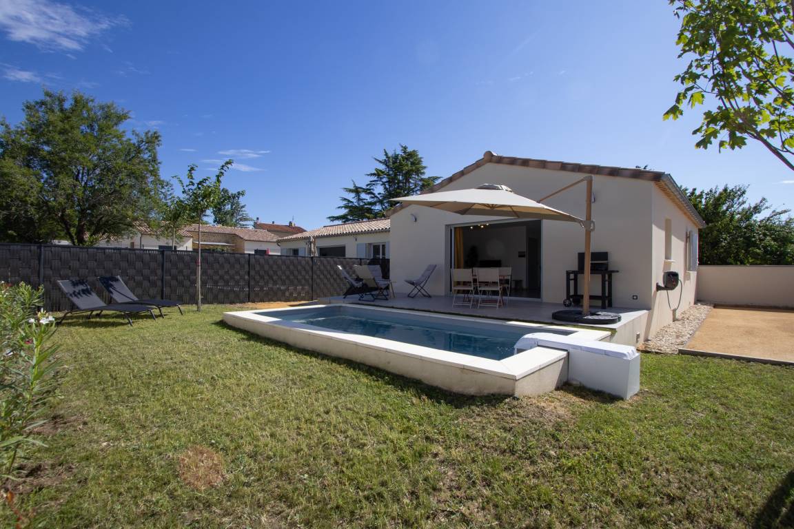70 M² Villa ∙ 2 Chambres ∙ 4 Personnes - Suze-la-Rousse