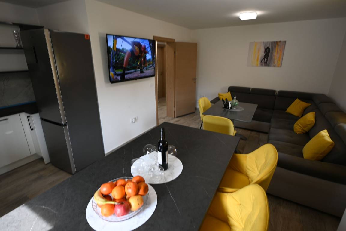 100 M² House ∙ 2 Bedrooms ∙ 4 Guests - Pula