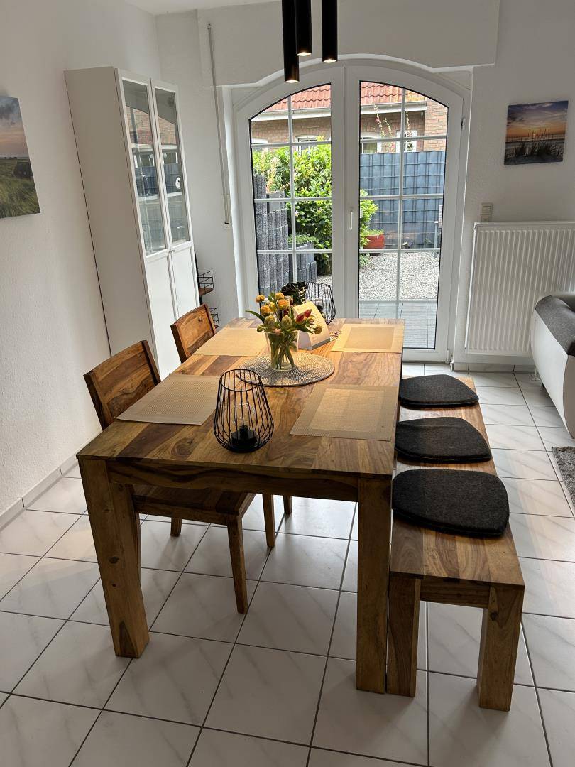 80 M² Ferienhaus ∙ 2 Schlafzimmer ∙ 5 Gäste - Dornum