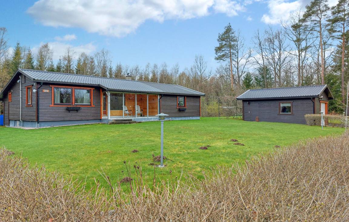 102 M² House ∙ 1 Bedroom ∙ 4 Guests - Hörby