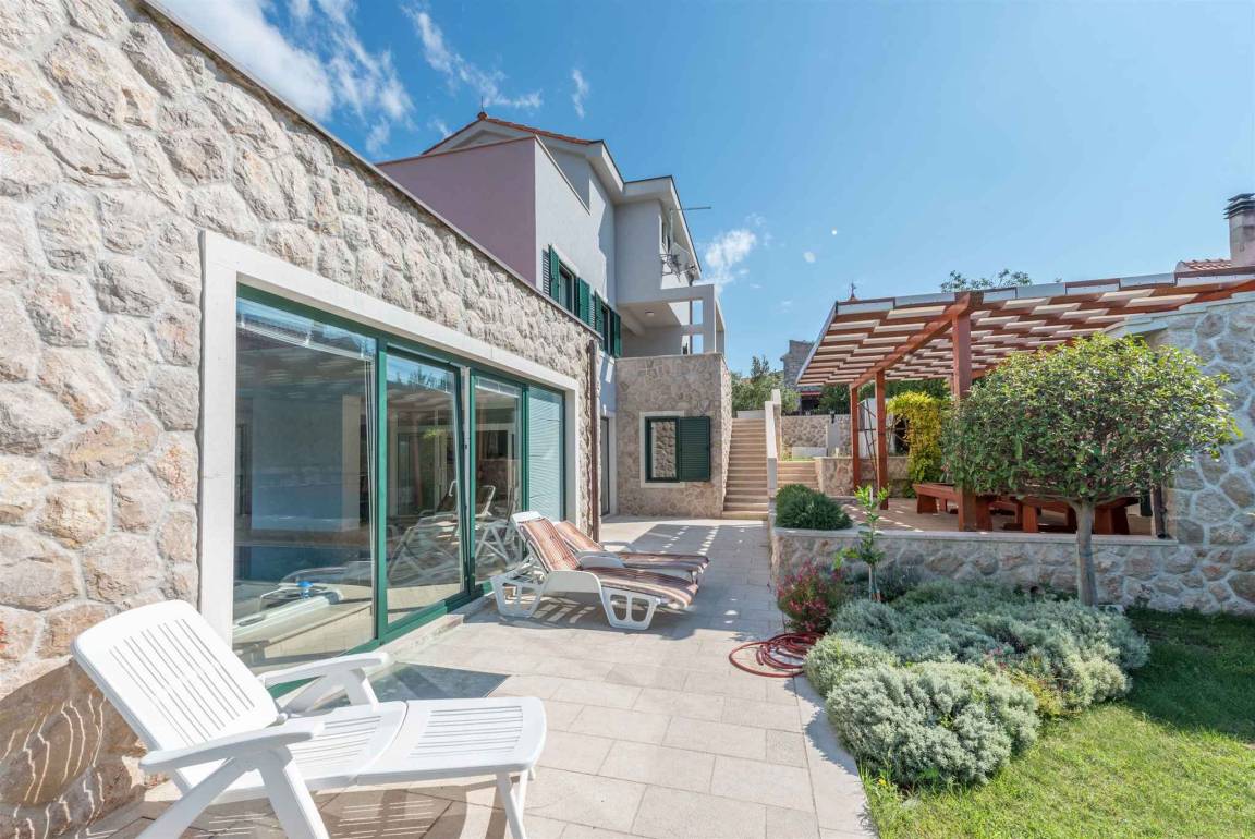 350 M² Villa ∙ 4 Schlafzimmer ∙ 10 Gäste - Murter