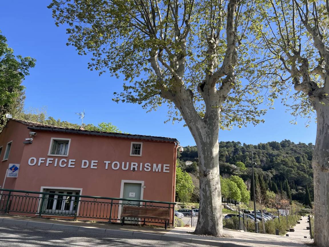 34 M² Appartement ∙ 1 Chambre ∙ 2 Personnes - Villecroze