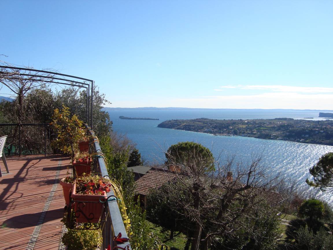 80 M² Apartment ∙ 1 Bedroom ∙ 4 Guests - Gardone Riviera