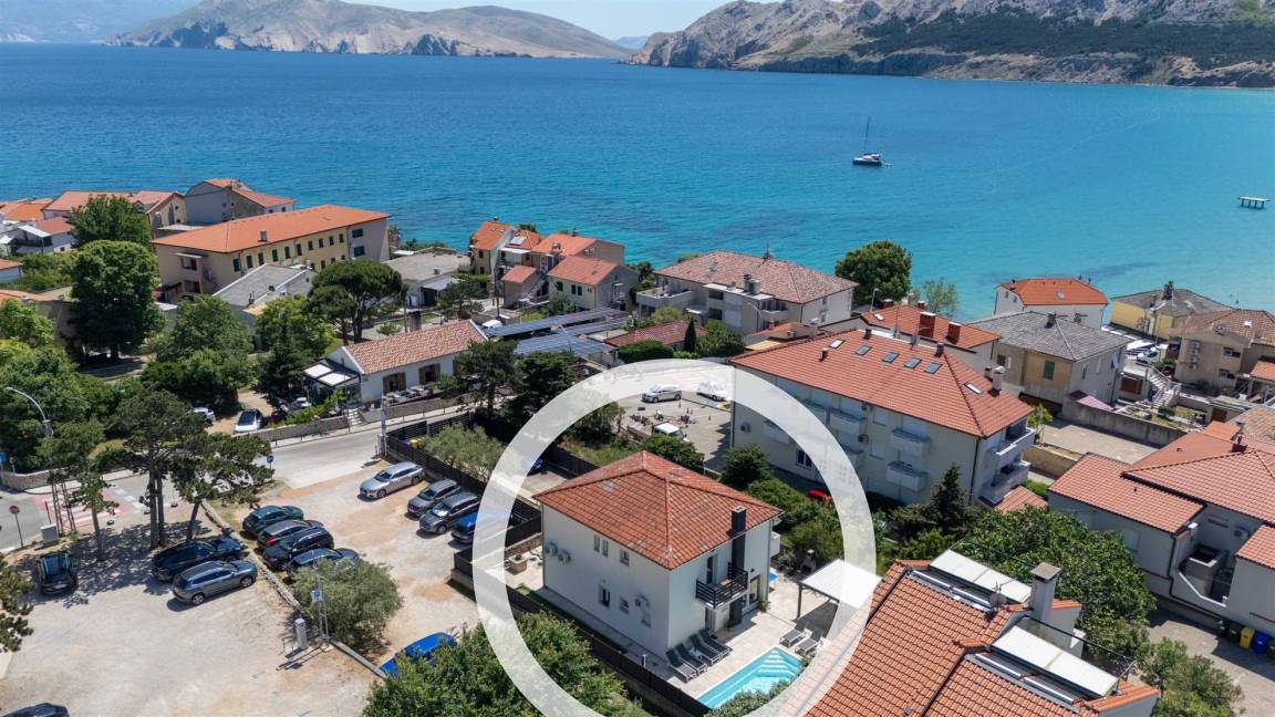 180 M² Villa ∙ 4 Bedrooms ∙ 8 Guests - Baška