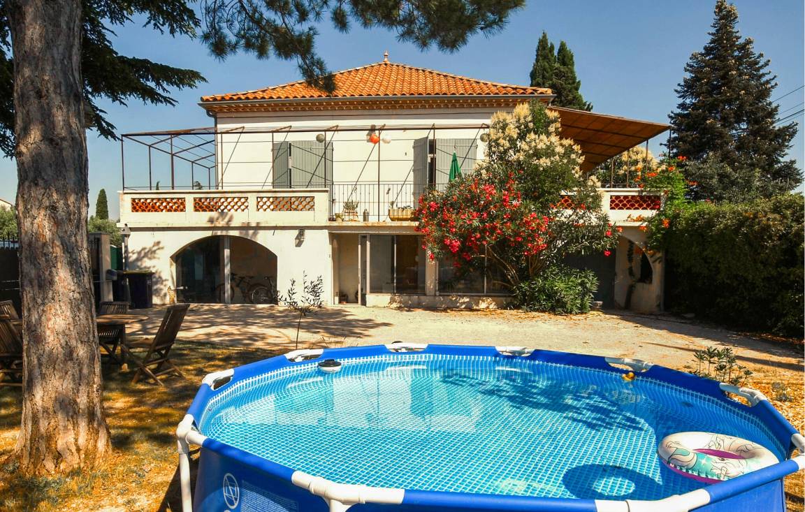 140 M² Maison De Vacances ∙ 4 Chambres ∙ 8 Personnes - Carpentras