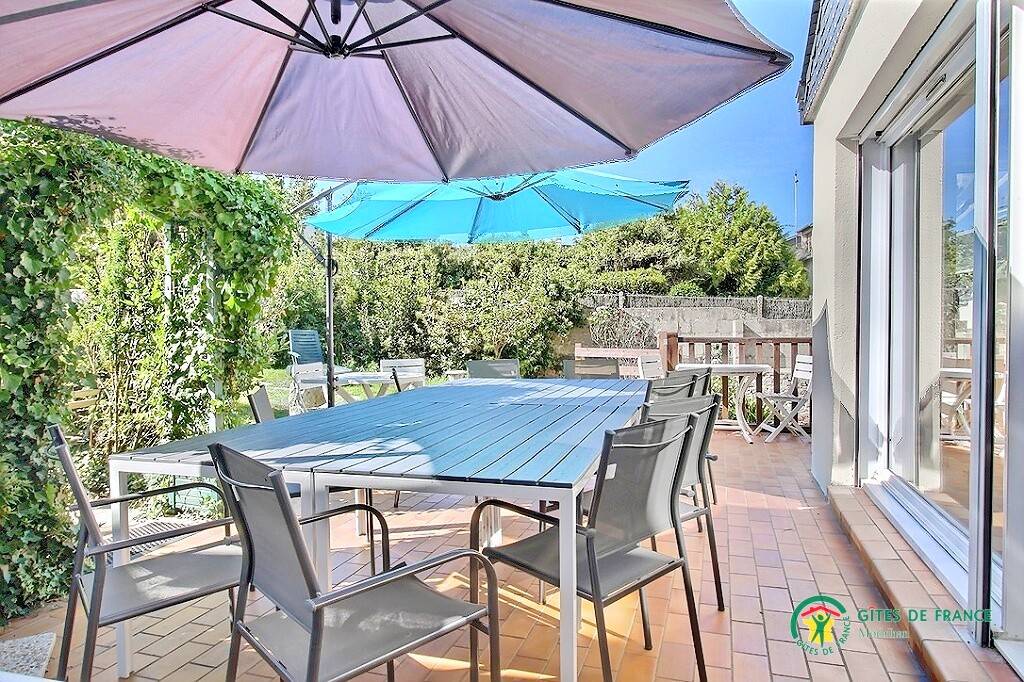 190 M² Gîte ∙ 5 Chambres ∙ 14 Personnes - Lorient