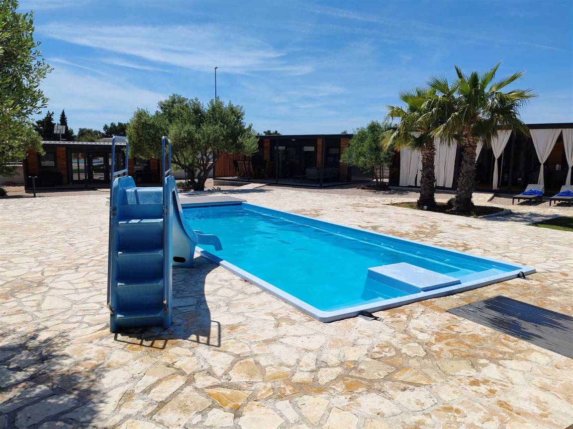 45 M² Caravan ∙ 2 Bedrooms ∙ 4 Guests - Pirovac