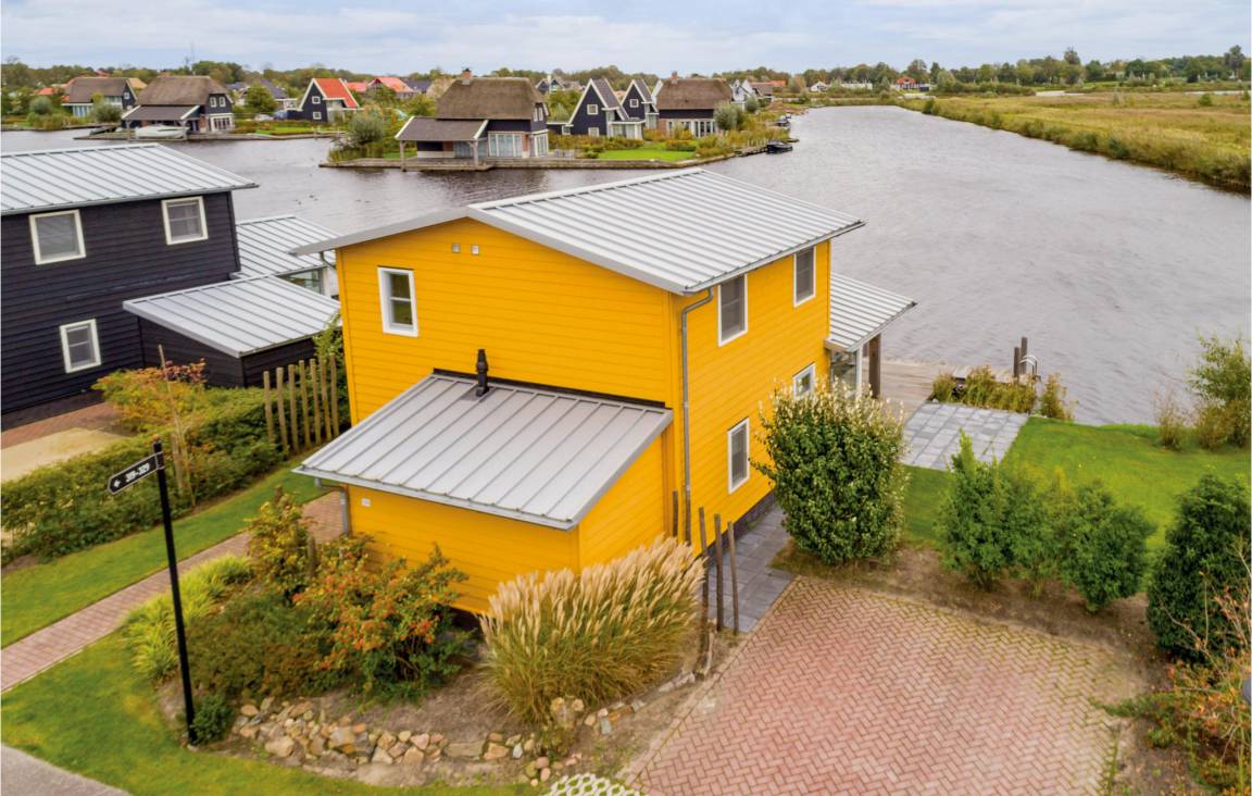 110 M² House ∙ 3 Bedrooms ∙ 6 Guests - Giethoorn