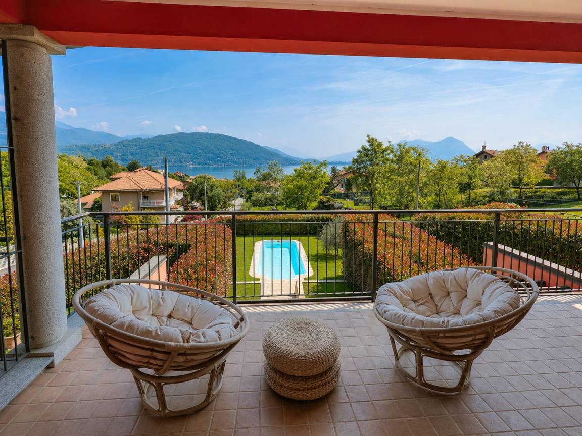 135 M² Ferienhaus ∙ 2 Schlafzimmer ∙ 6 Gäste - Mergozzo