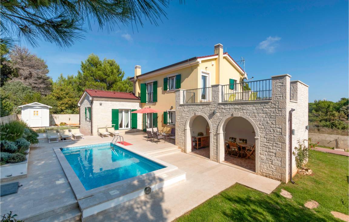 149 M² Ferienhaus ∙ 3 Schlafzimmer ∙ 8 Gäste - Ližnjan