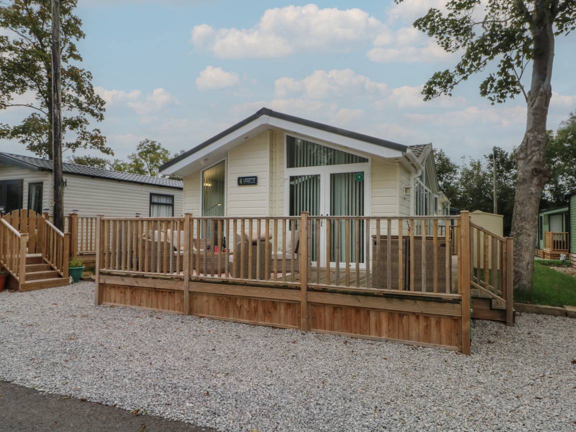 Cottage ∙ 2 Bedrooms ∙ 6 Guests - Southport