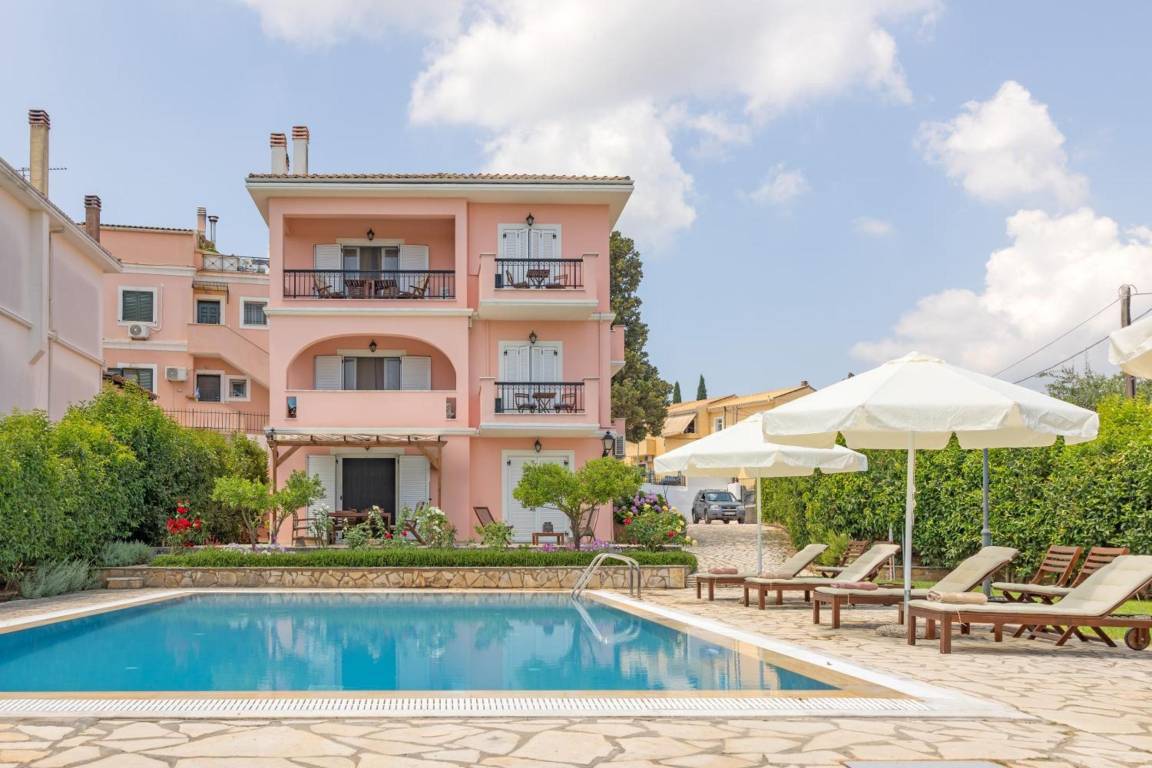 75 M² Apartment ∙ 2 Bedrooms ∙ 5 Guests - Corfu