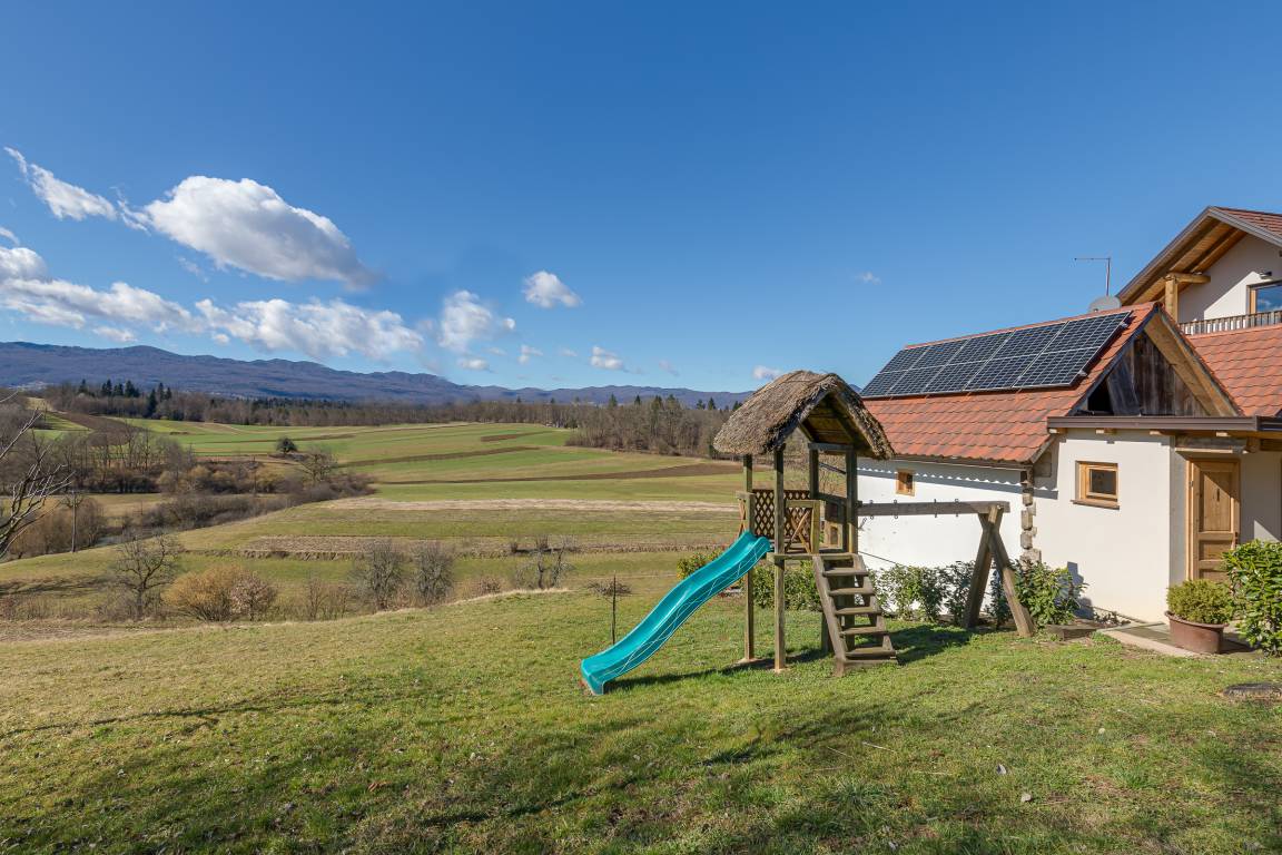 98 M² Chalet ∙ 3 Chambres ∙ 6 Personnes - Slovénie