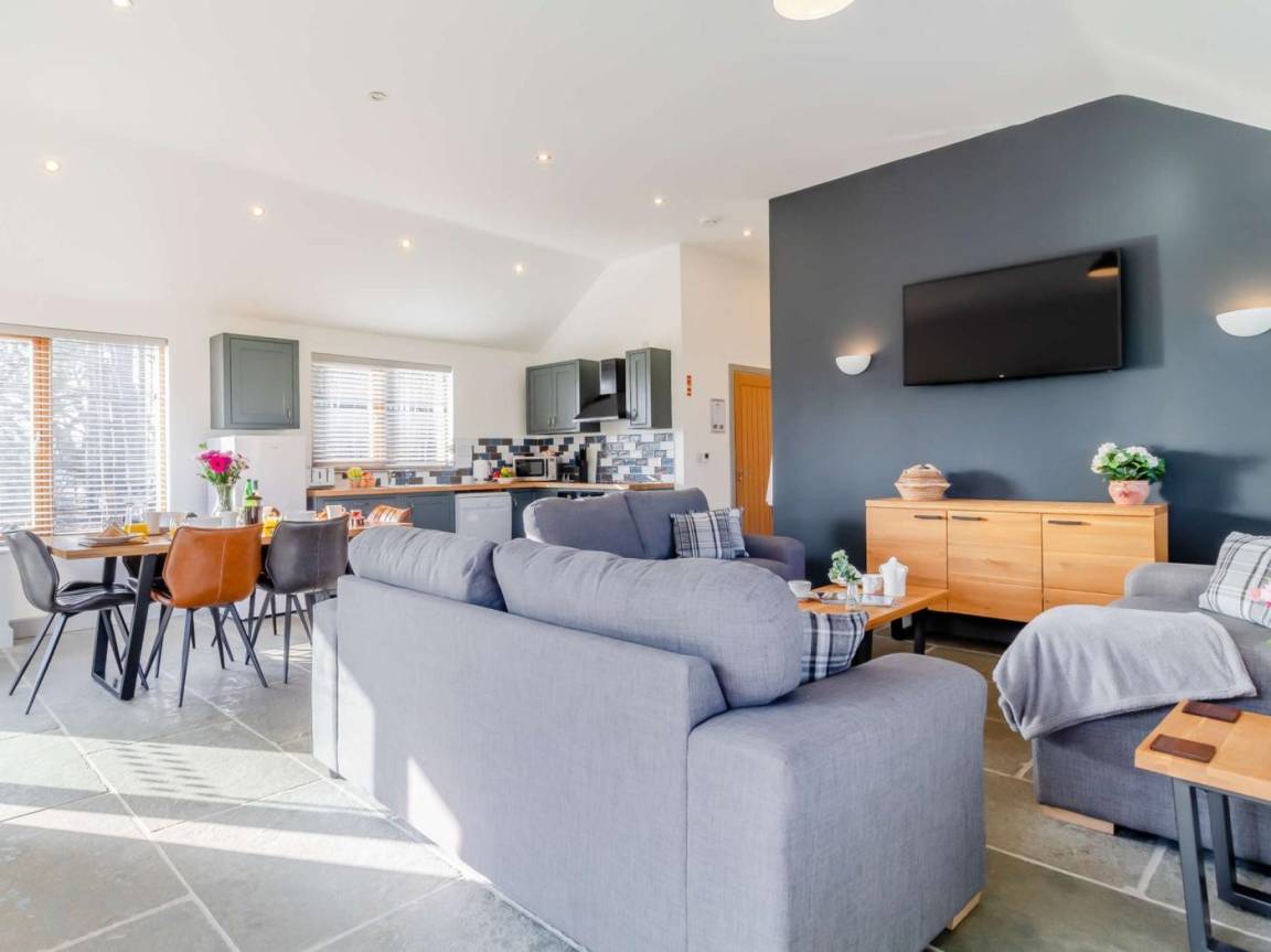Lodge ∙ 2 Bedrooms ∙ 4 Guests - Norfolk