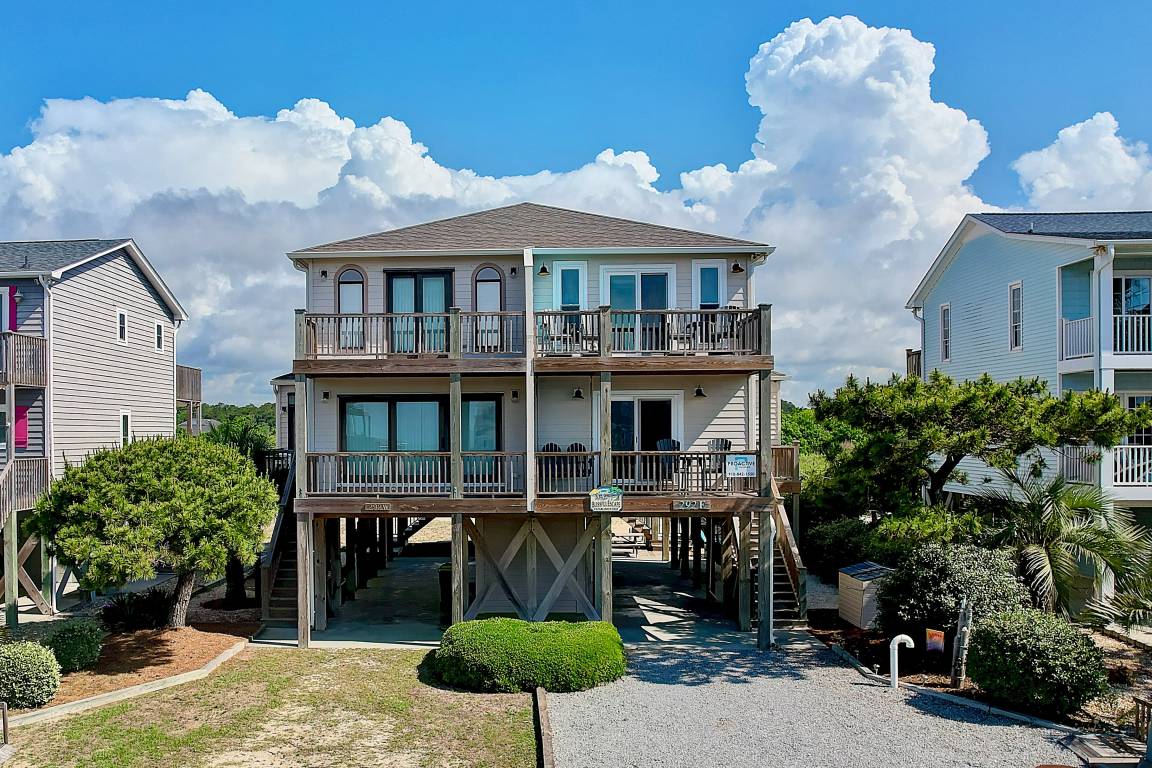 137 M² House ∙ 3 Bedrooms ∙ 8 Guests - Holden Beach, NC
