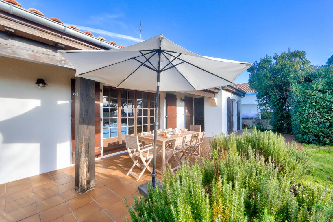 280 M² Maison De Vacances ∙ 4 Chambres ∙ 8 Personnes - Andernos-les-Bains