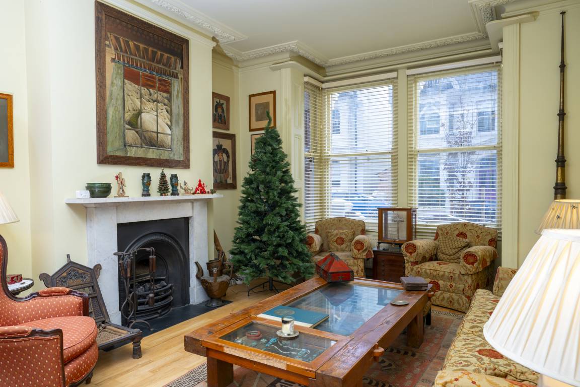 135 M² House ∙ 4 Bedrooms ∙ 7 Guests - Sussex, United Kingdom