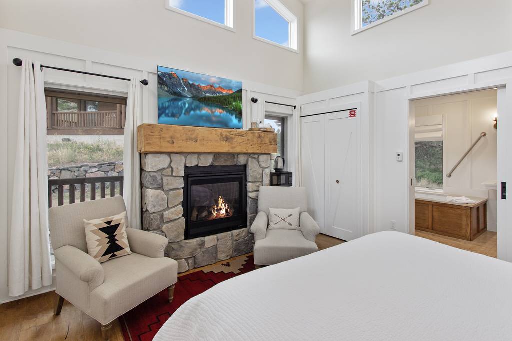 Cabin ∙ 1 Bedroom ∙ 2 Guests - Allenspark, CO