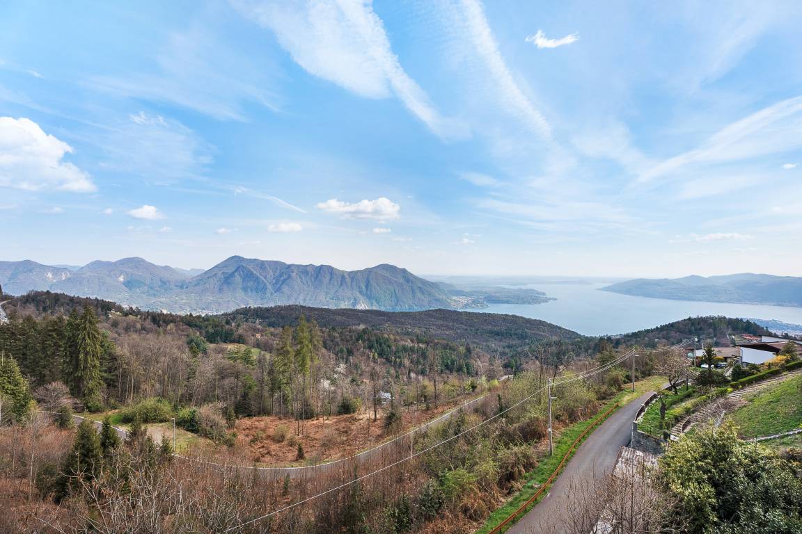 100 M² Apartment ∙ 3 Bedrooms ∙ 5 Guests - Stresa
