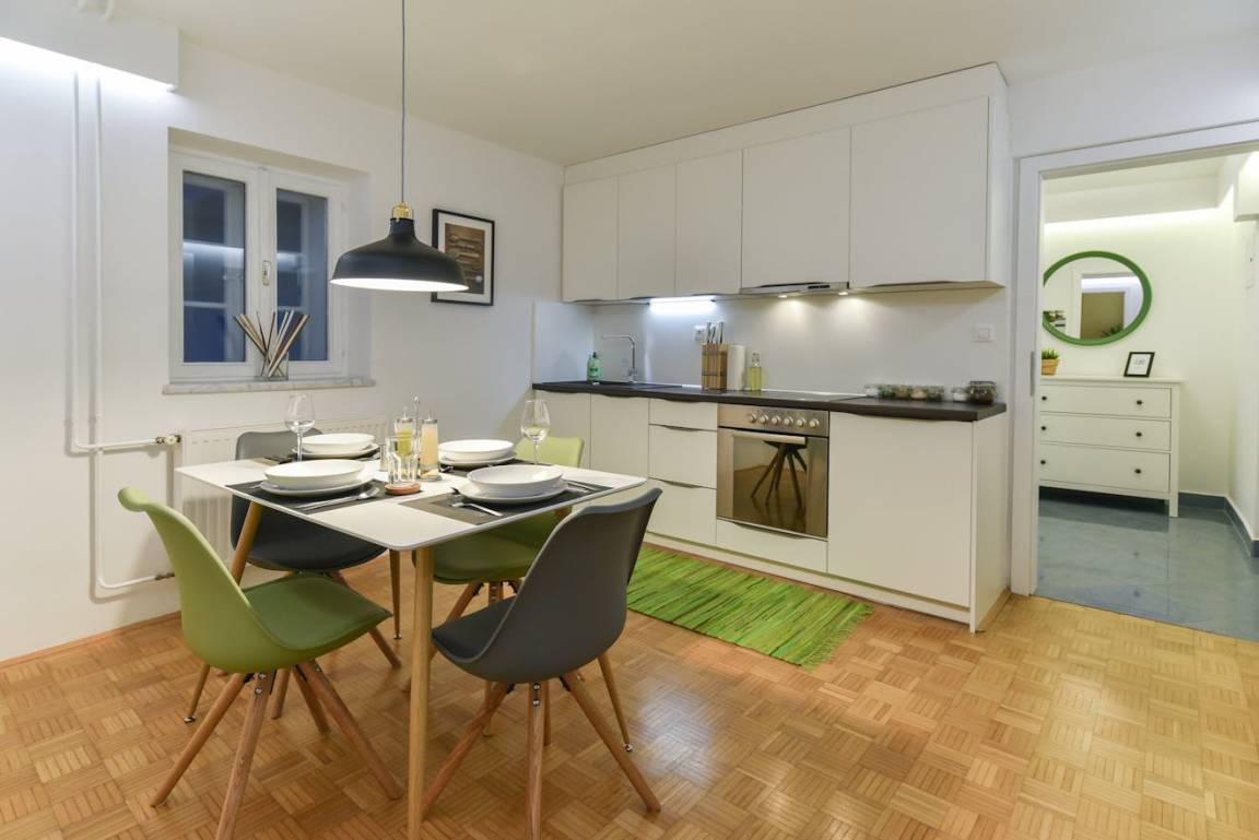 41 M² Apartamento ∙ 1 Quarto ∙ 2 Hóspedes - Liubliana