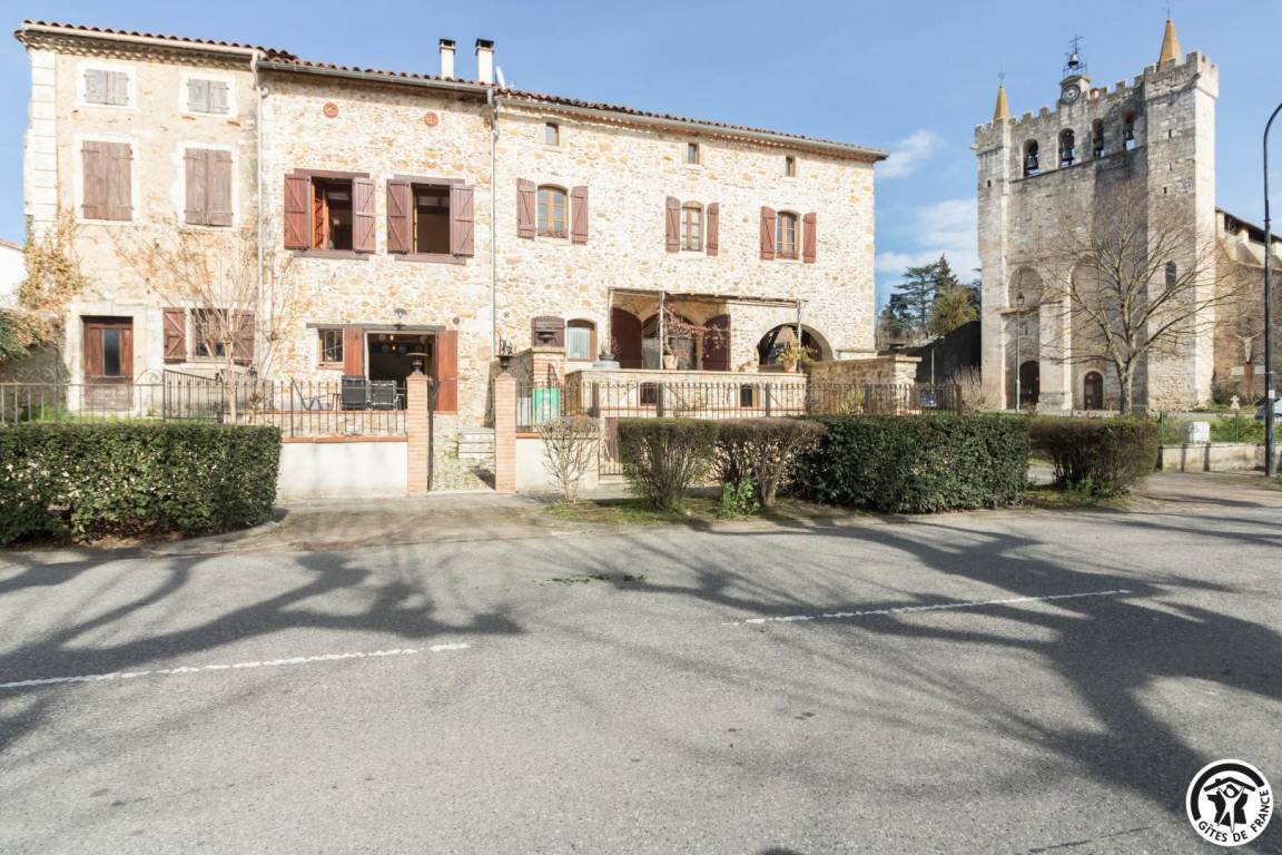 126 M² Gîte ∙ 2 Chambres ∙ 4 Personnes - Haute-Garonne