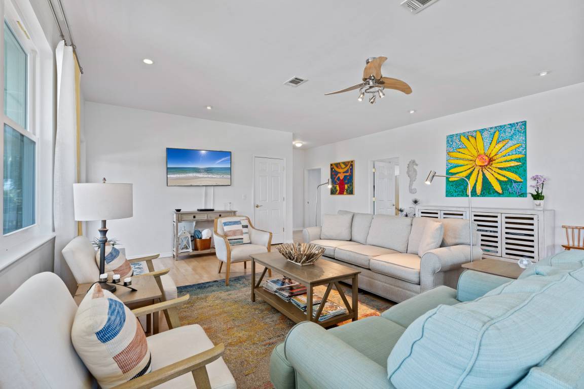 158 M² House ∙ 4 Bedrooms ∙ 10 Guests - Pensacola Beach, FL