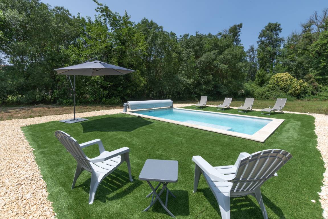 95 M² Huis ∙ 3 Slaapkamers ∙ 6 Gasten - Grospierres
