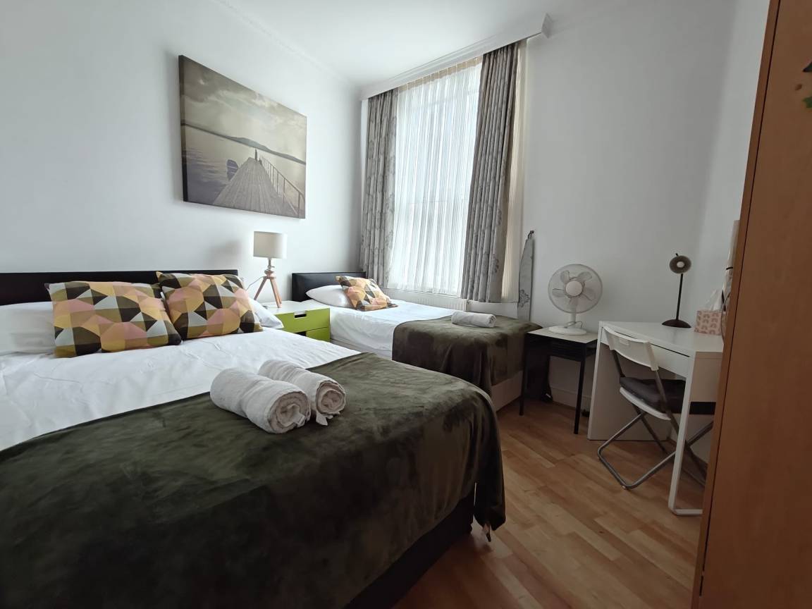 85 M² Apartamento ∙ 4 Habitaciones ∙ 10 Huéspedes - Londres
