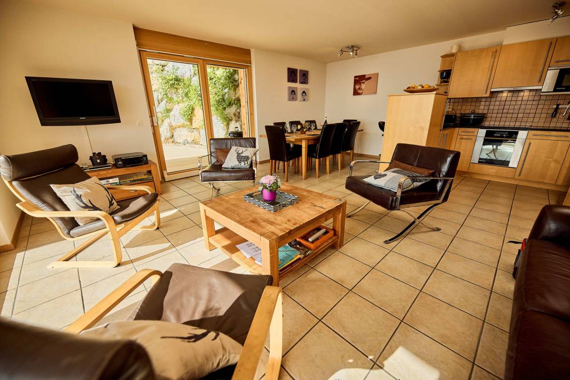 130 M² Apartment ∙ 3 Bedrooms ∙ 8 Guests - Sion