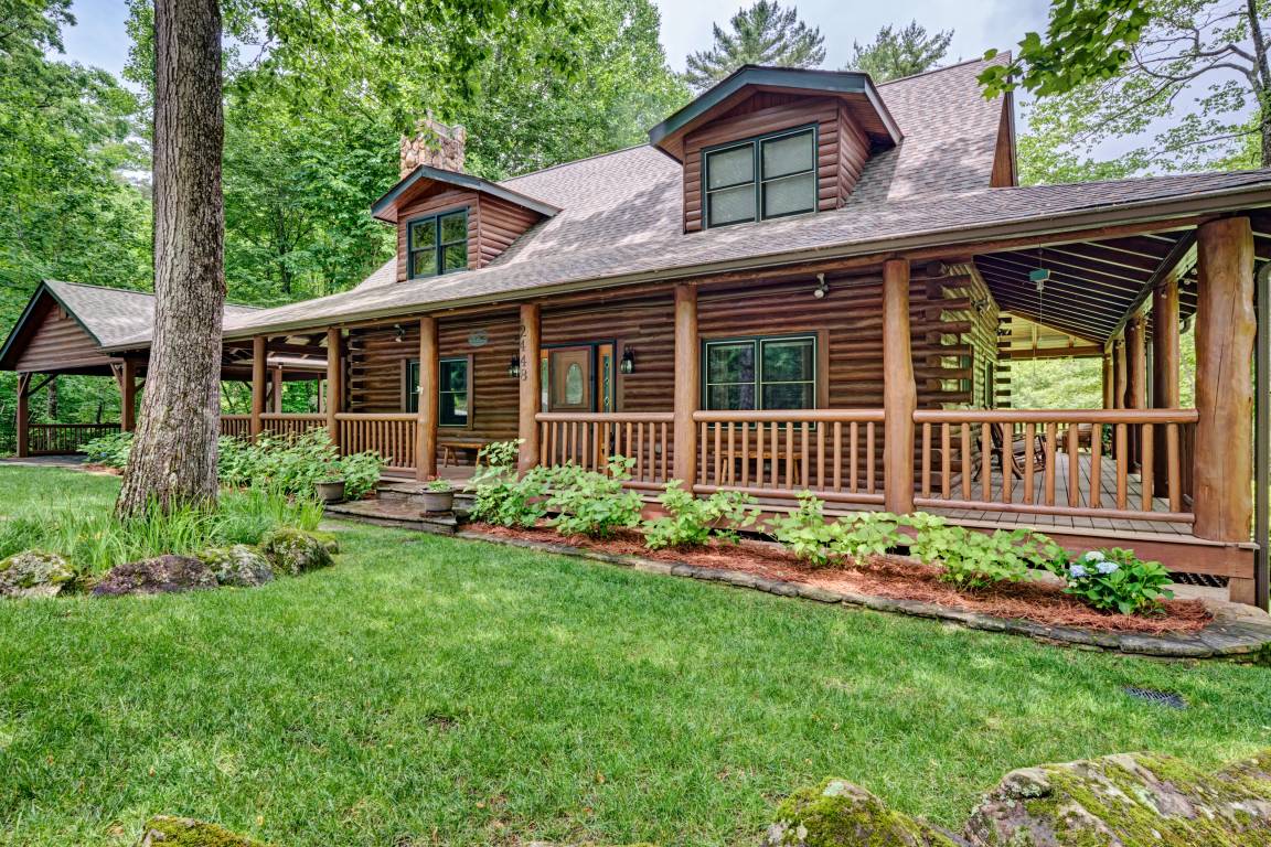 House ∙ 5 Bedrooms ∙ 12 Guests - Lake Jocassee