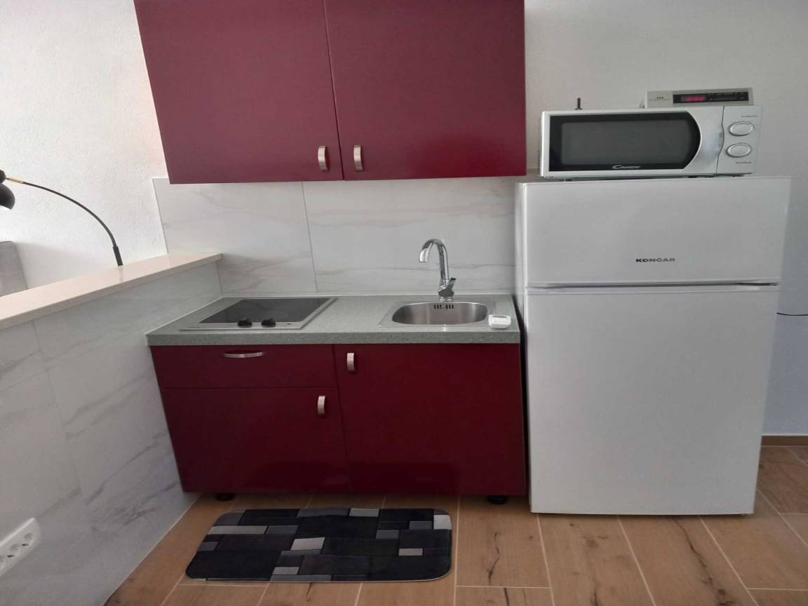 35 M² Studio Flat ∙ 1 Bedroom ∙ 4 Guests - Brač